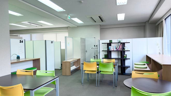 【名古屋駅1番出口より徒歩3分】1~2名★仕切られたスペースで人目を気にせず集中して作業・仕事・学習に最適!Wi-Fi無料!日貸の写真10