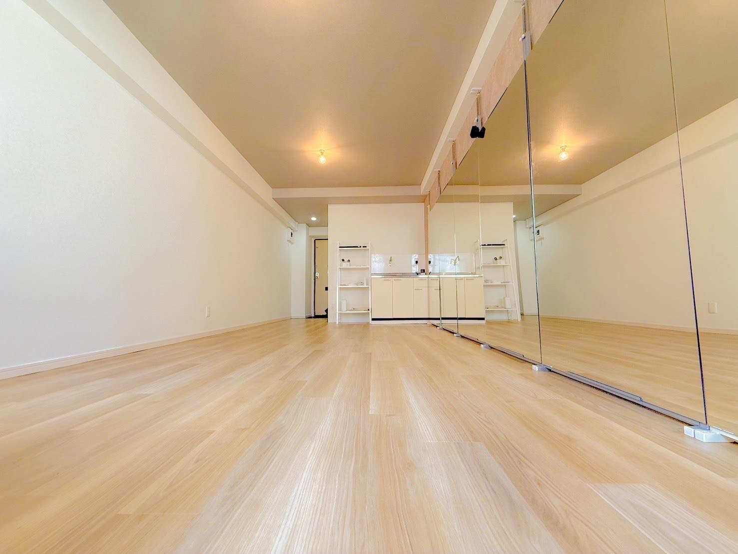 栄駅徒歩3分　練習や撮影向きなオシャレなダンススタジオの写真7