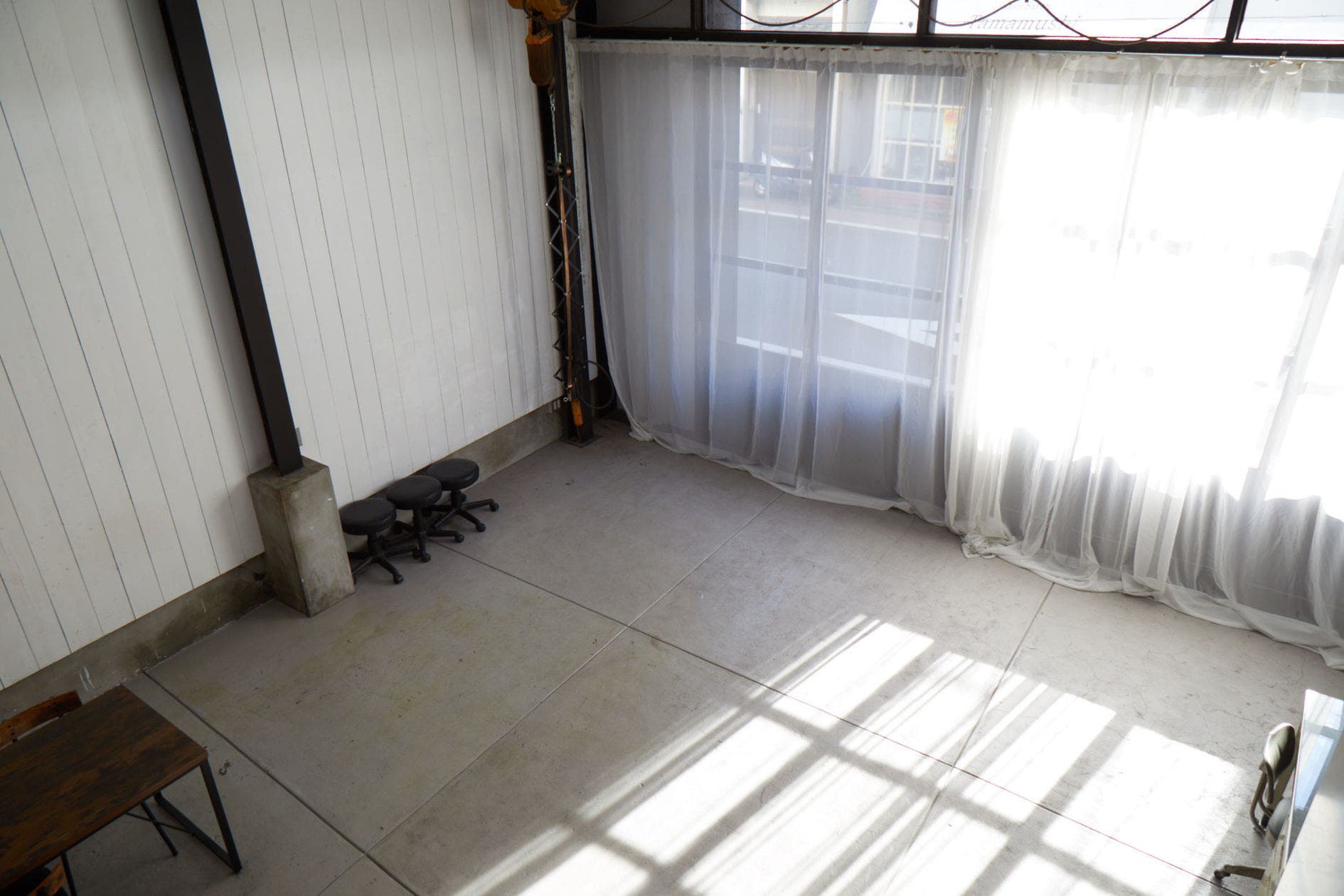 鉄工所をリノベーションして生まれたフォトスタジオの写真6