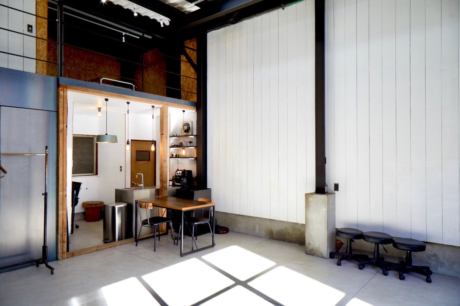 鉄工所をリノベーションして生まれたフォトスタジオの写真11