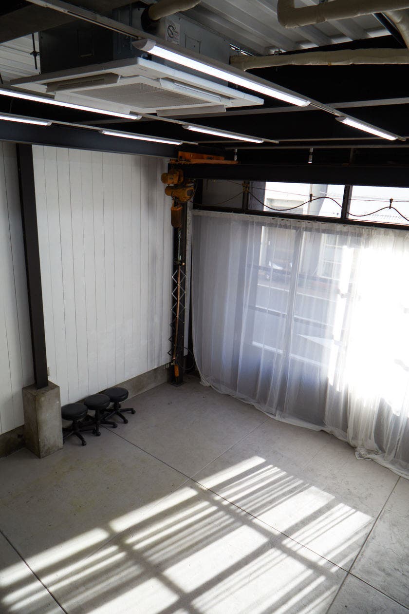 鉄工所をリノベーションして生まれたフォトスタジオの写真13