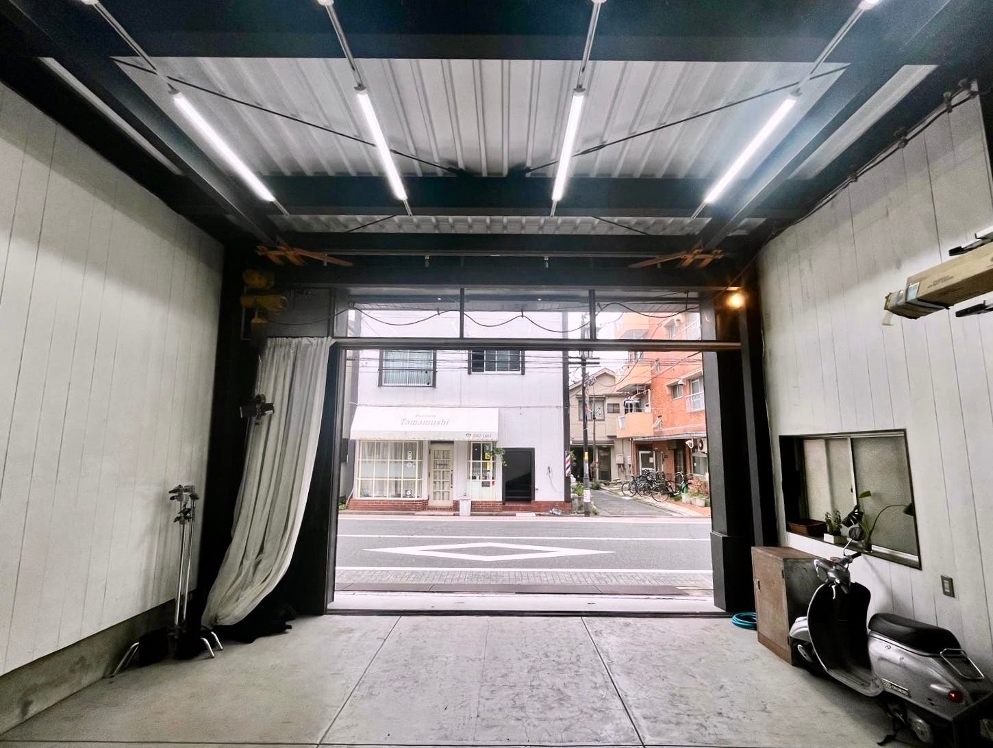 鉄工所をリノベーションして生まれたフォトスタジオの写真22