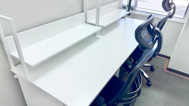 【名古屋駅1番出口より徒歩3分】1~2名★個室で人目を気にせず集中して作業・仕事・学習に最適!Wi-Fi無料!日貸の写真2