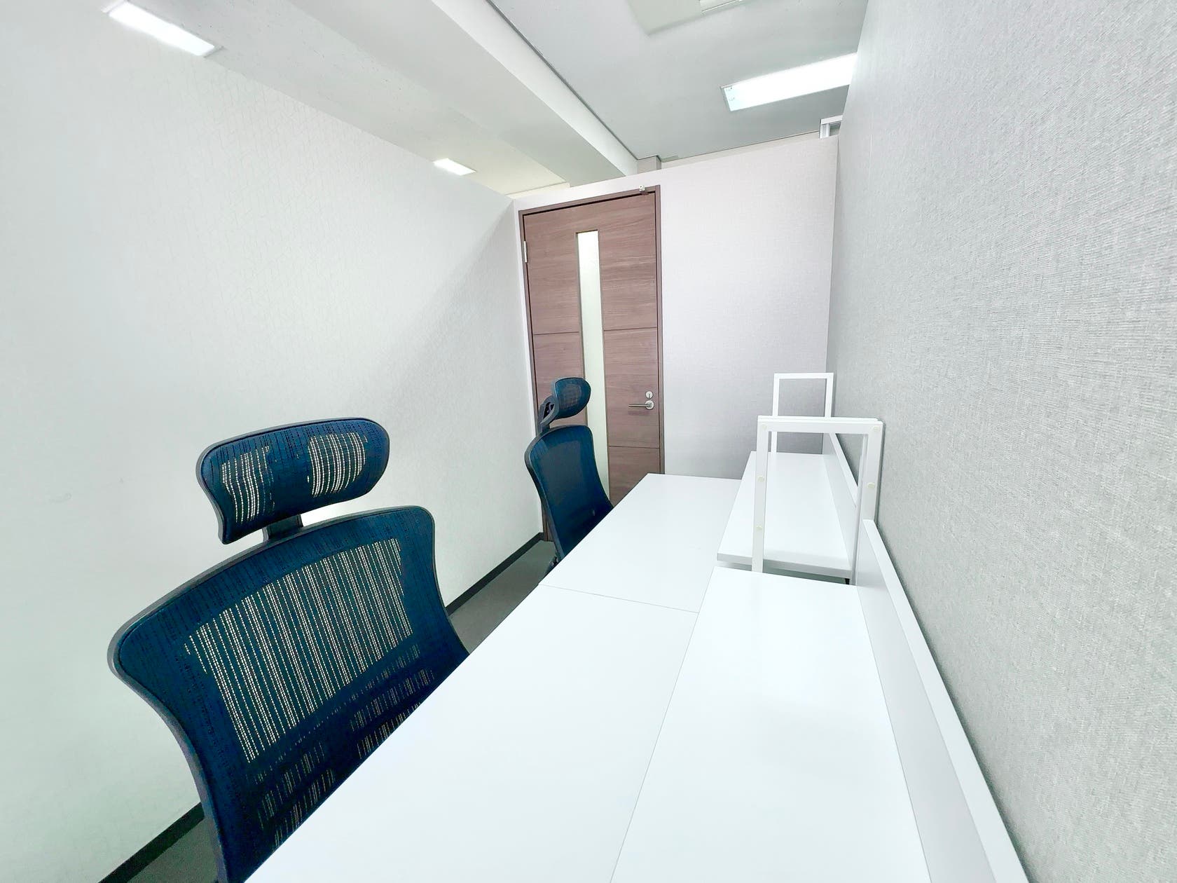 【名古屋駅1番出口より徒歩3分】1～2名★個室で人目を気にせず集中して作業・仕事・学習に最適！Wi-Fi無料！日貸の写真8