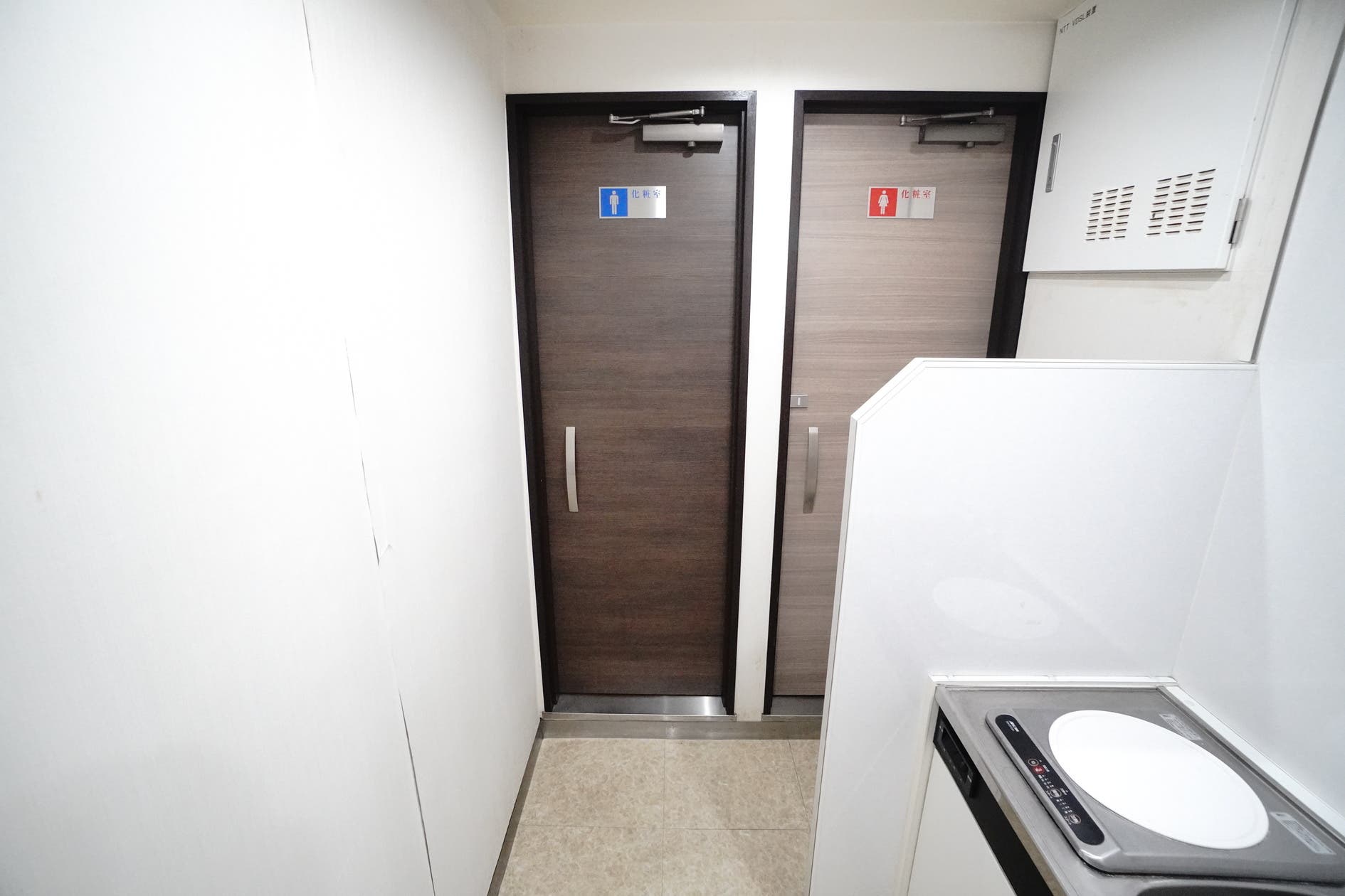 ＜ワクバコ心斎橋No.1＞完全個室ワークブース💼24時間営業⏰光Wi-Fi📶電源🔌テレワーク/ZOOM/面接/自習/作業の写真8