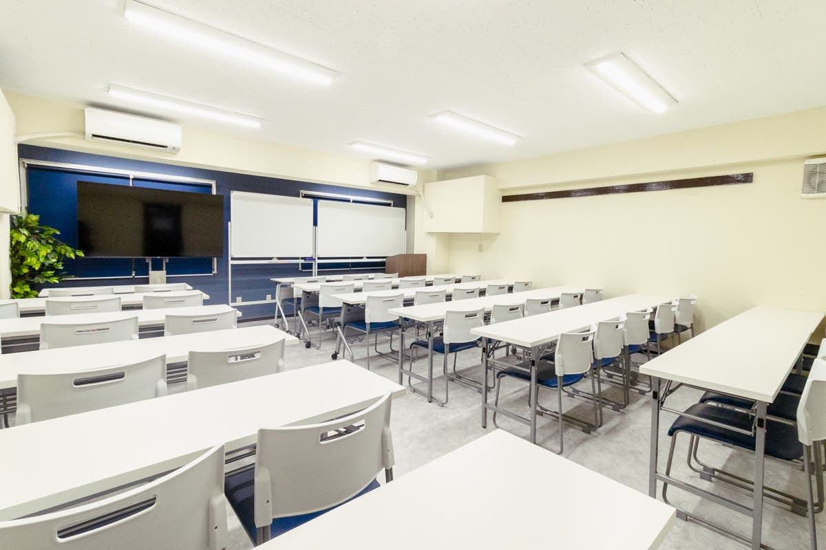 【秋葉原駅A3出口20秒！中央北口1分！定員45名】大型モニター・高速光回線！WiFi無料！ふれあい貸し会議室 秋葉原No153の写真2