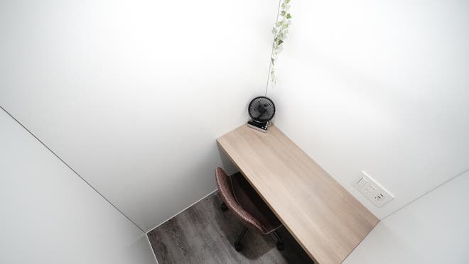 <ワクバコ心斎橋No.2>完全個室ワークブース💼24時間営業⏰光Wi-Fi📶電源🔌テレワーク/ZOOM/面接/自習/作業の写真1