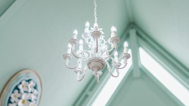 チャペルの荘厳さ、シンメトリーな天井や自然光を活かしたスタジオ。舞台常設。の写真23