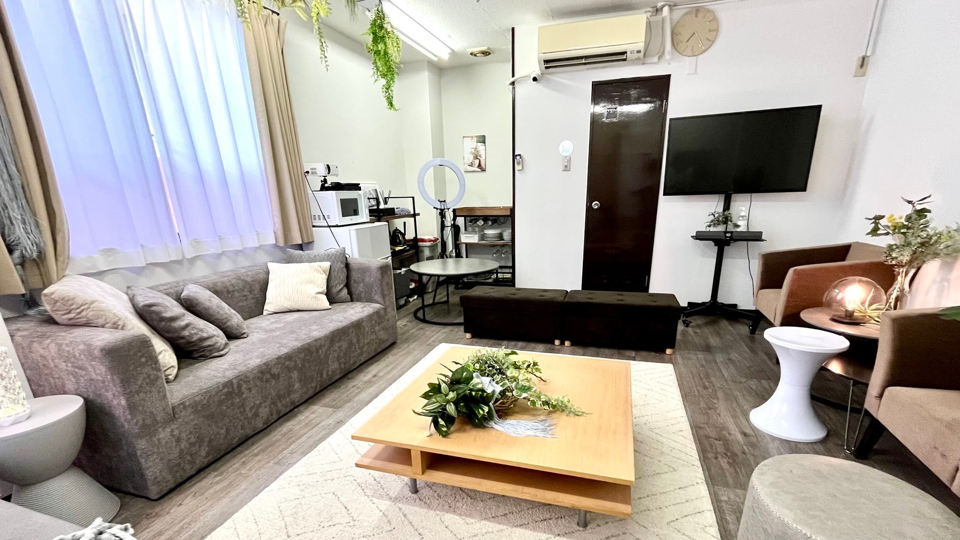 烏丸御池🚶‍♀️5分✨クリスマス・コスプレ・🎬・女子会・動画配信・壁一面スクリーン個室デート😘パーティ・ビジネスにも✨の写真9