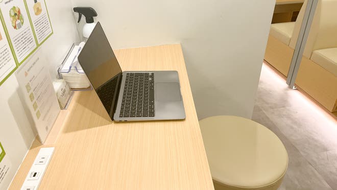 🌟隙間時間のテレワークに🌟【恵比寿駅徒歩1分|コワーキングスペース|4C】カウンター/無料Wi-Fi/電源の写真4