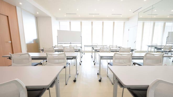 <神山レンタルスタジオ>渋谷神山町/奥渋エリア✨大型鏡💃ヨガマット🧘♀️更衣室👚ダンス/撮影/レッスン/会議/セミナーの写真4