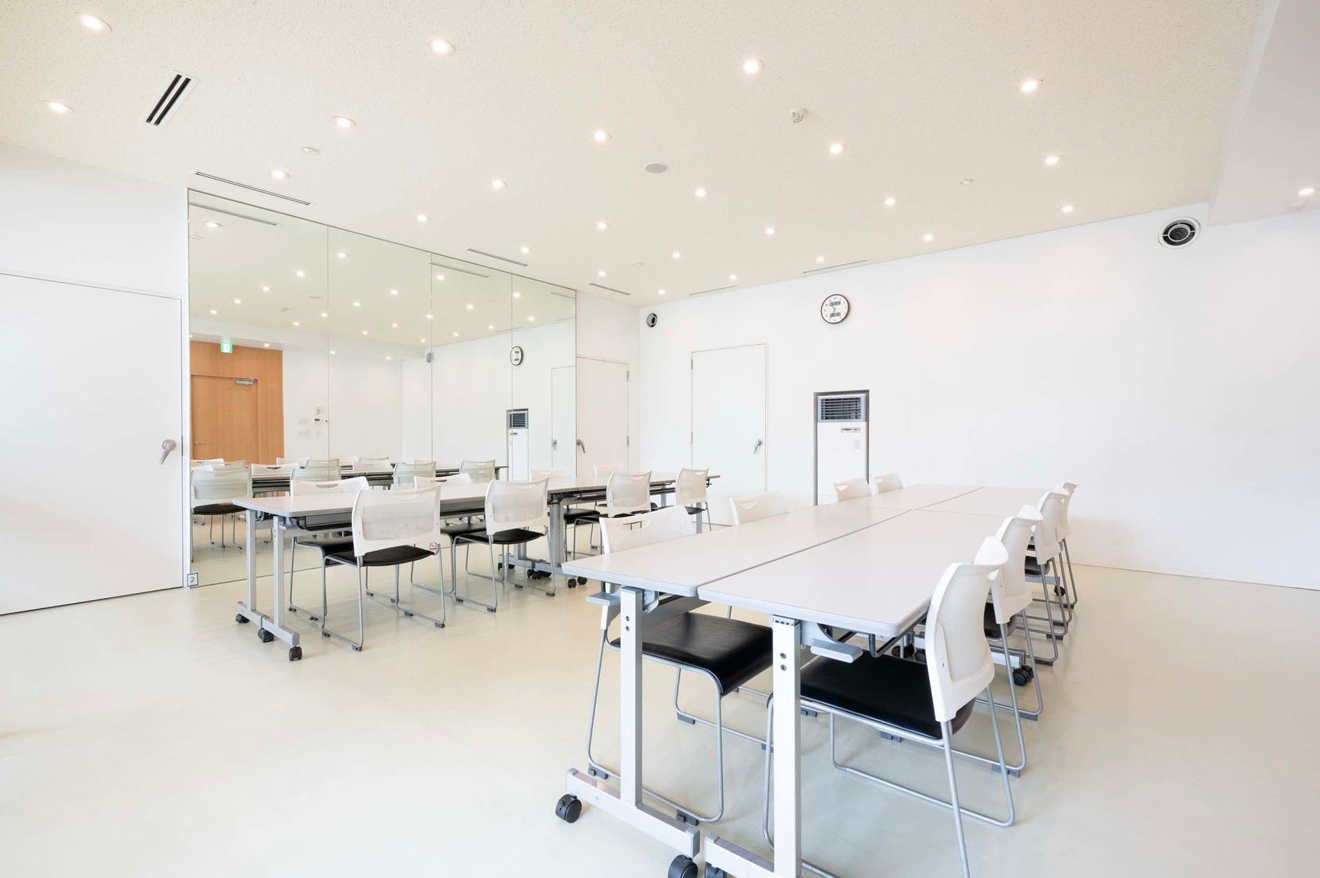 ＜神山レンタルスタジオ＞渋谷神山町/奥渋エリア✨大型鏡💃ヨガマット🧘‍♀️更衣室👚ダンス/撮影/レッスン/会議/セミナーの写真11