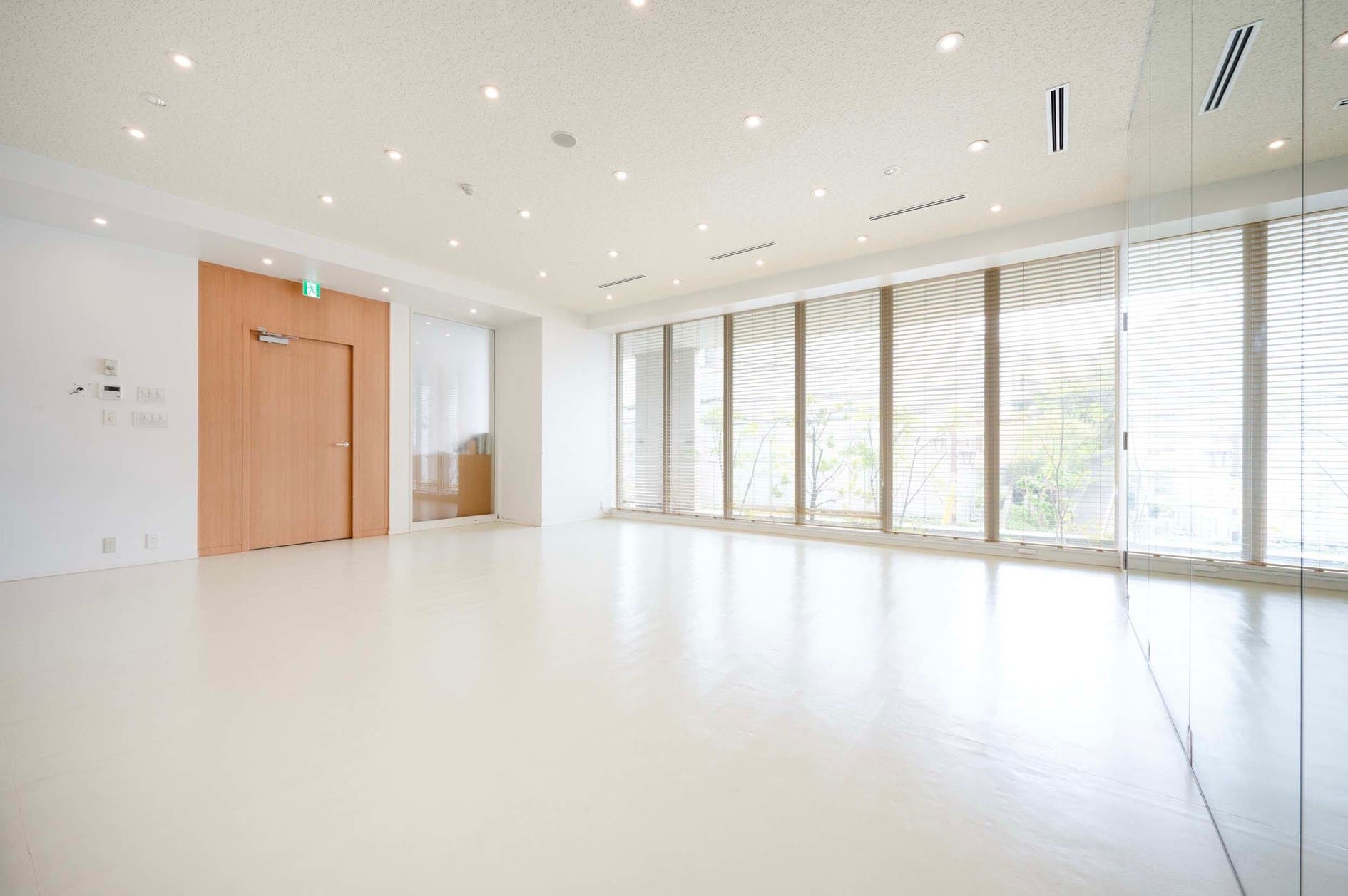 ＜神山レンタルスタジオ＞渋谷神山町/奥渋エリア✨大型鏡💃ヨガマット🧘‍♀️更衣室👚ダンス/撮影/レッスン/会議/セミナーの写真15