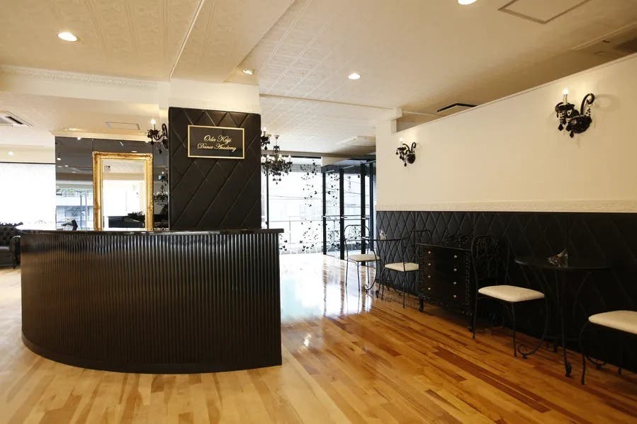 【コスパ最強】都内最大級！各種ダンスの練習やレッスンに最適なダンススタジオ。高級感あふれる内装で各種撮影にもGOOD。の写真2