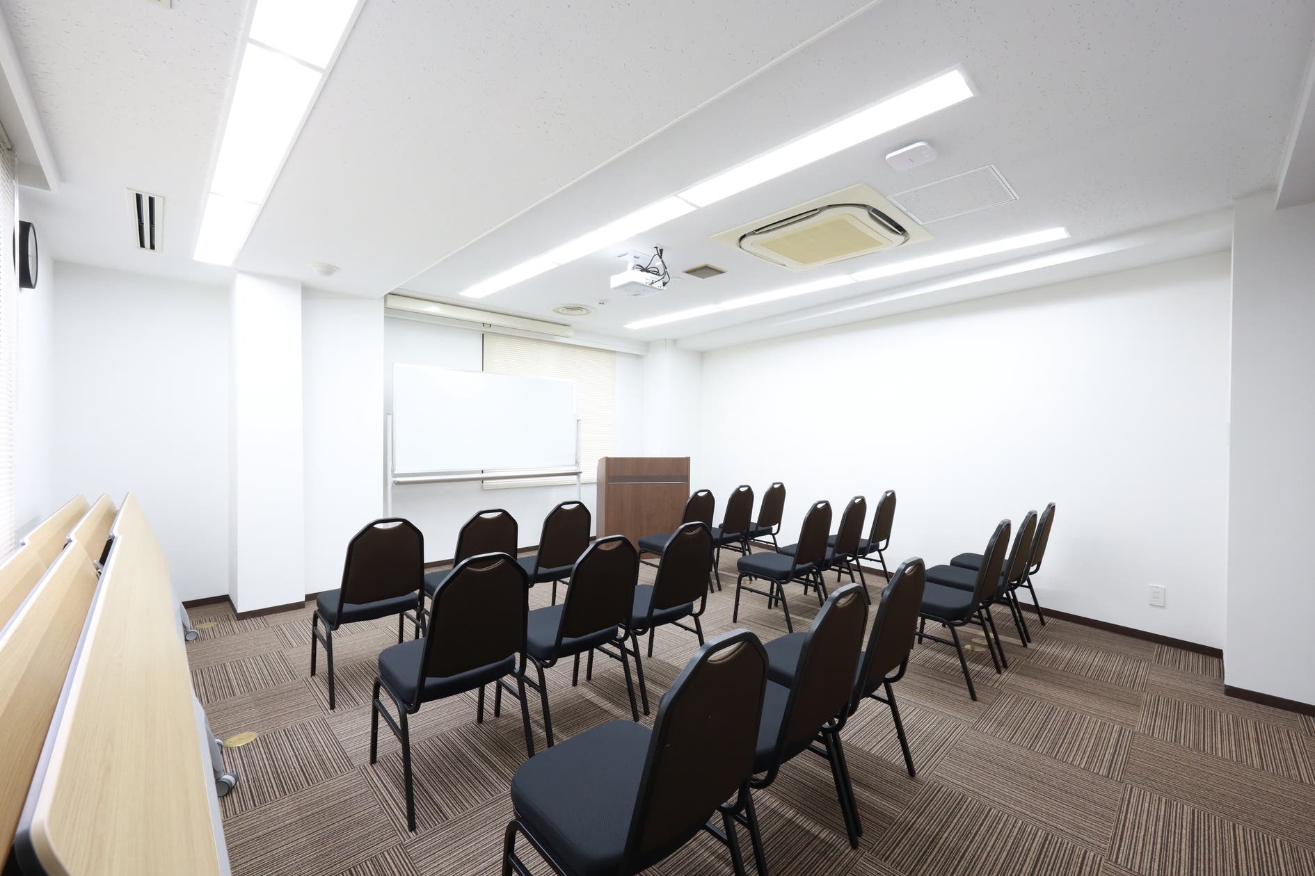 【品川・五反田402号室】2025年10月1日　OPEN✨駅近🚃飲食持ち込み可能🍱プロジェクター・スクリーン・マイク無料👀の写真7