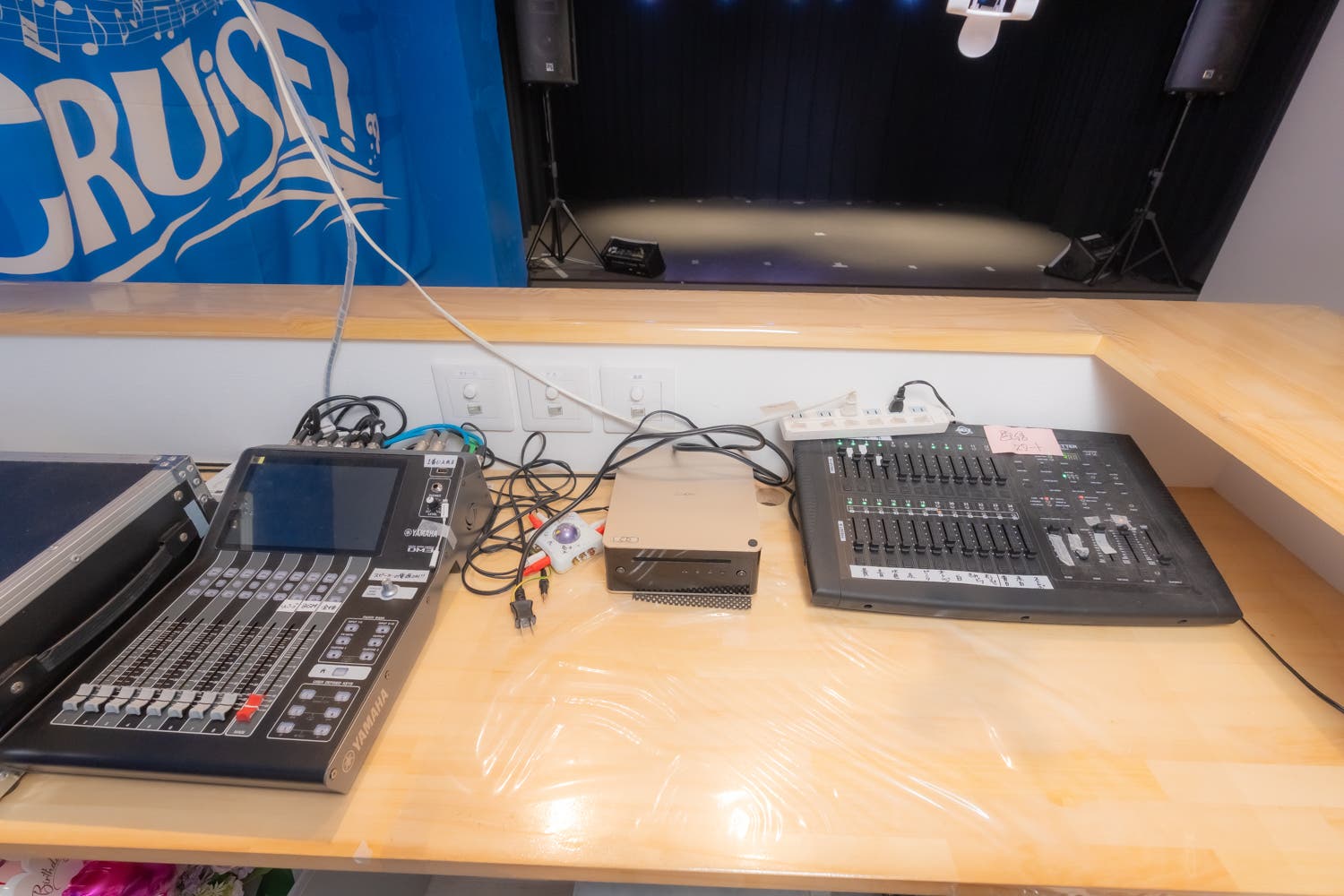 【天神駅から徒歩7分!!】ライブハウスWhite Camelliaの写真4