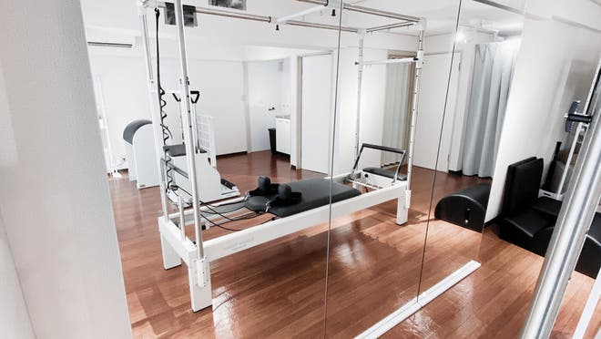 【渋谷駅7分×マシンピラティスレンタルスタジオ/33㎡で広々】駅近 備品充実 白基調 清潔感のあるプライベートスタジオの写真26