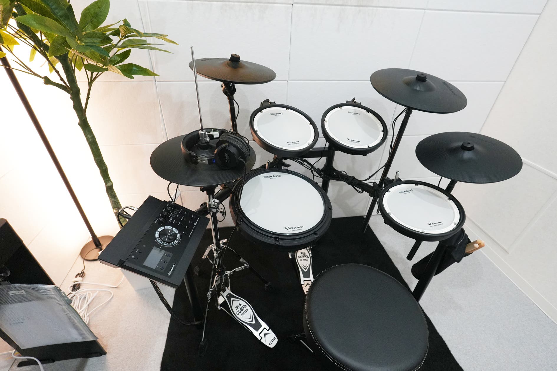 【後楽園／春日駅直結】個人練習・撮影・テレワーク対応の自由に楽しめる音楽スタジオ〈Bブース〉の写真2