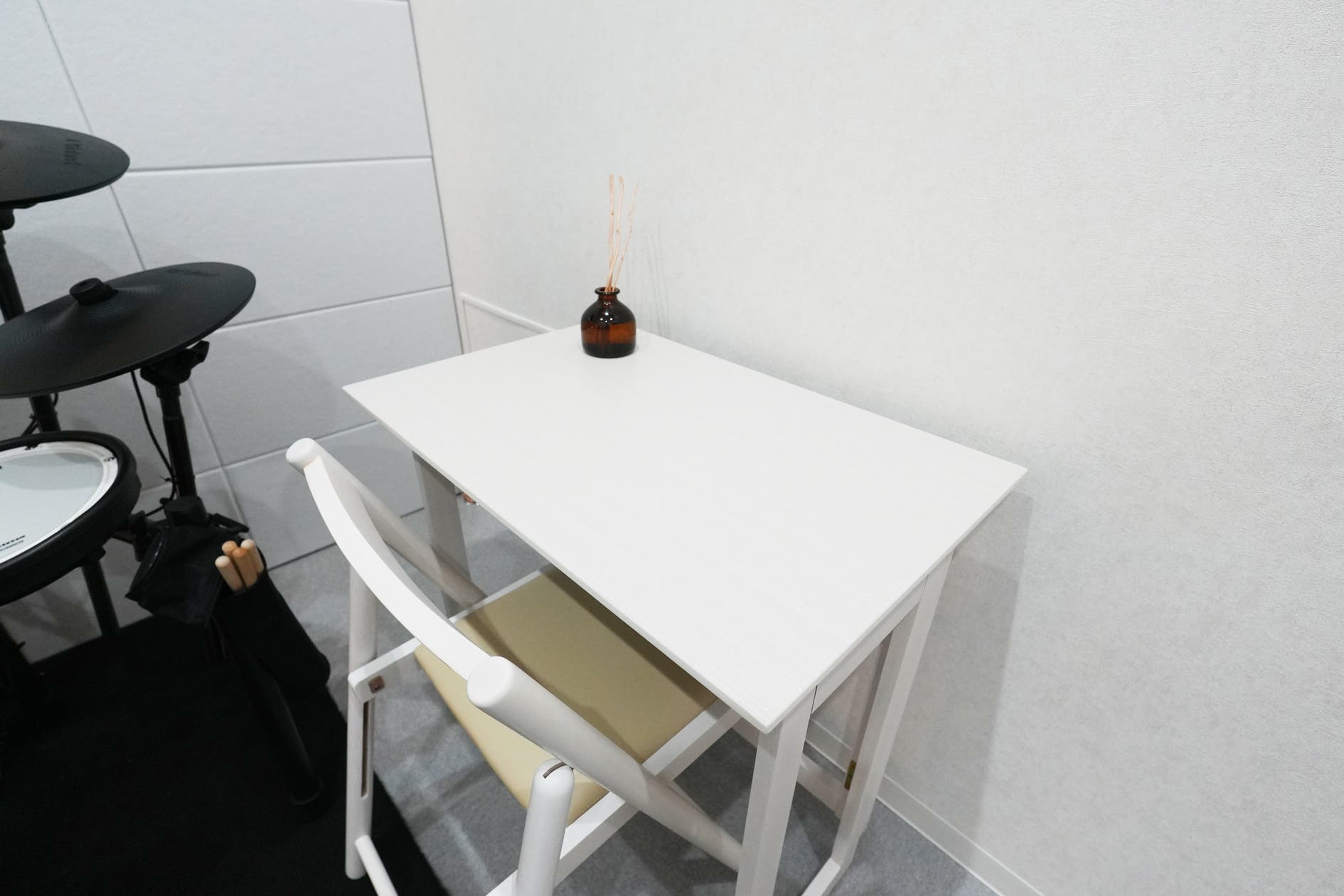 【後楽園／春日駅直結】個人練習・撮影・テレワーク対応の自由に楽しめる音楽スタジオ〈Bブース〉の写真5