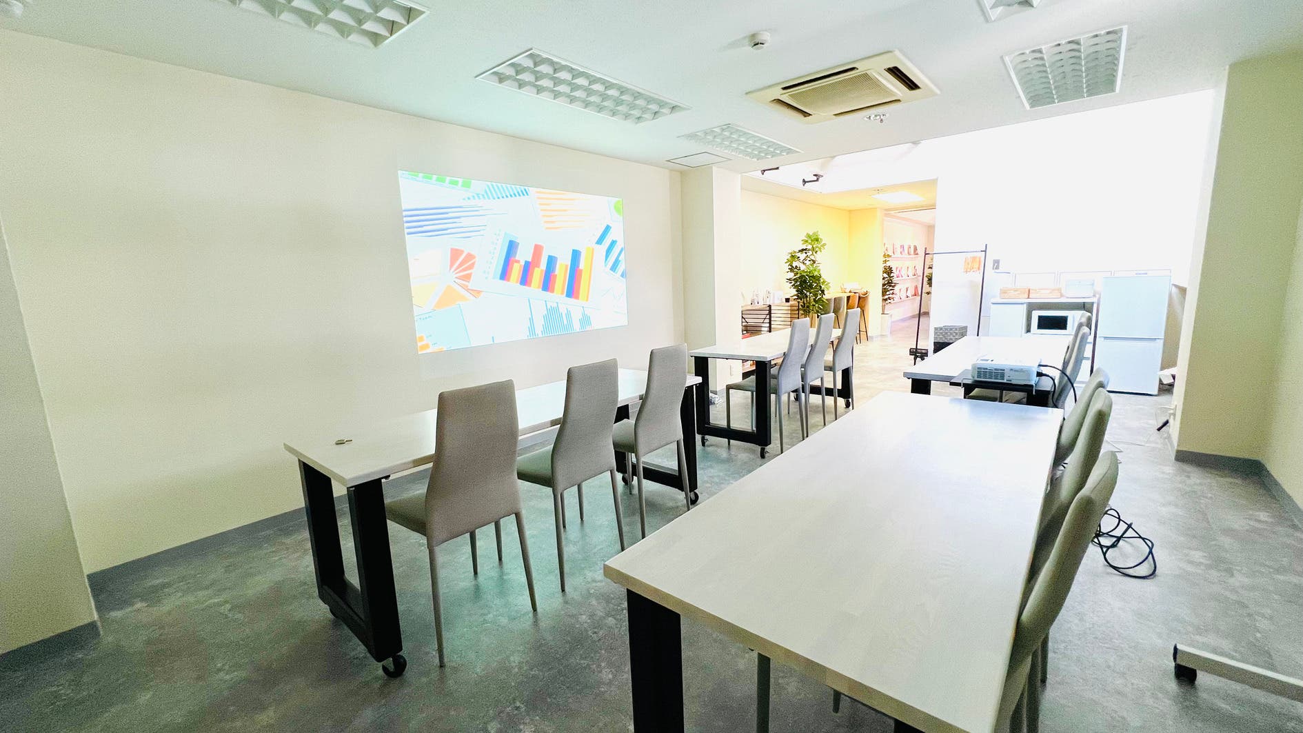 70㎡超え【24時間利用可/ゴミ出し自由】14種ボードゲーム/パーティー/女子会/セミナー・勉強会・会議の写真1