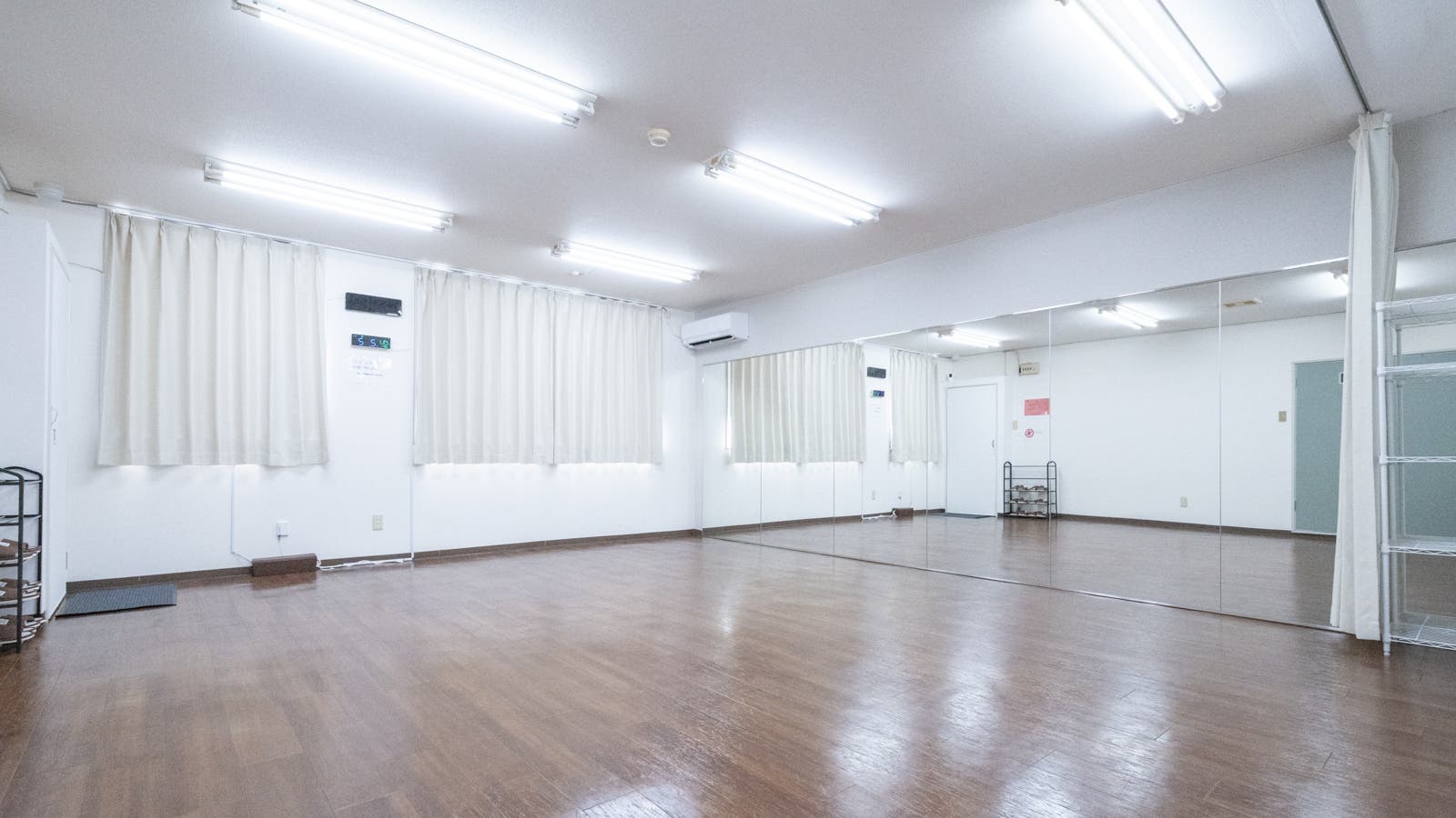 OPEN記念🌸江坂駅7分/12月末まで！半額キャンペーン（レビュー必須）😆ダンス・ヨガに最適👌の写真17