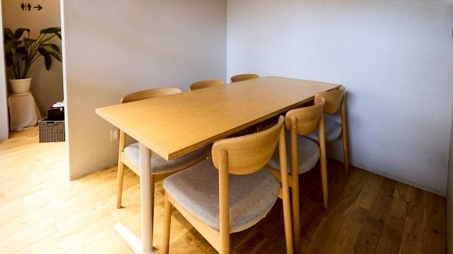 三軒茶屋駅から徒歩3分のカフェバーの写真1