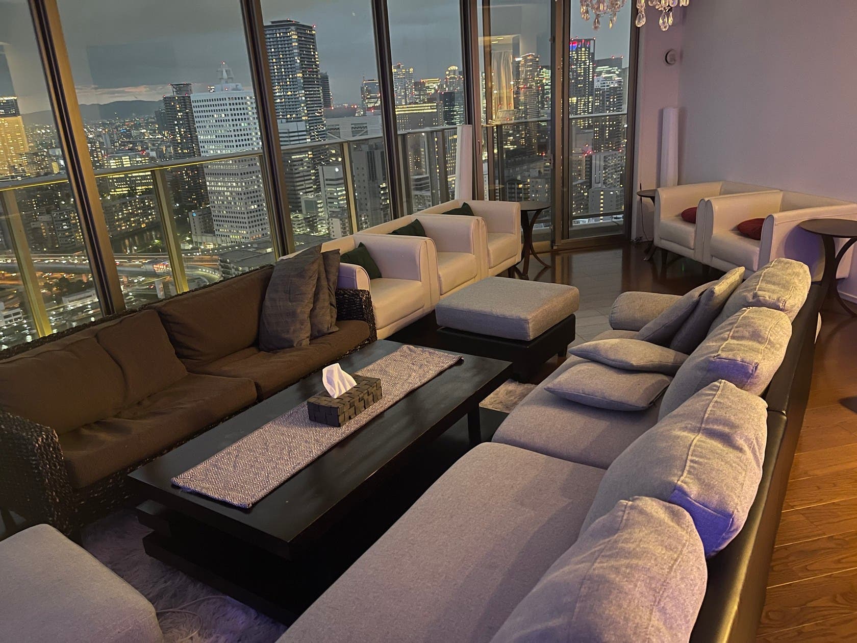 高層階階からの綺麗絶景夜景！＃淀川花火大会＃ユニバ＃タワマン＃高層階＃夜景＃撮影＃コスプレ＃配信の写真2