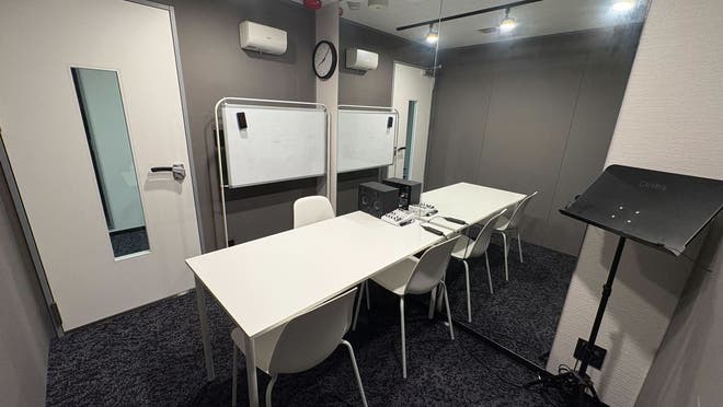 【渋谷駅徒歩6分】防音スタジオ(ルーム9):楽器,歌唱,テレワークにも◎の写真1