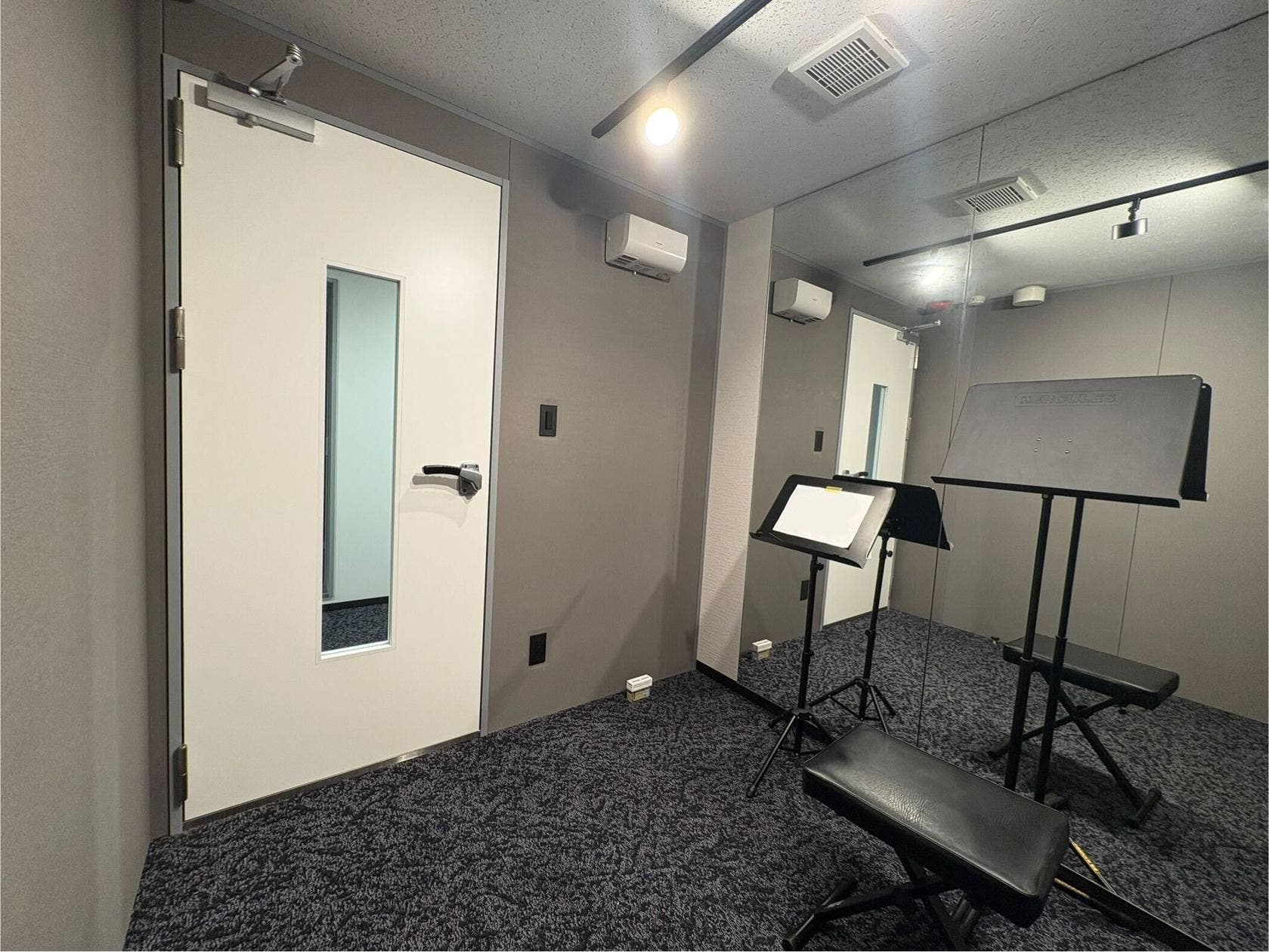 【渋谷駅徒歩6分】防音スタジオ（ルーム10）：楽器，歌唱，配信などに◎の写真2