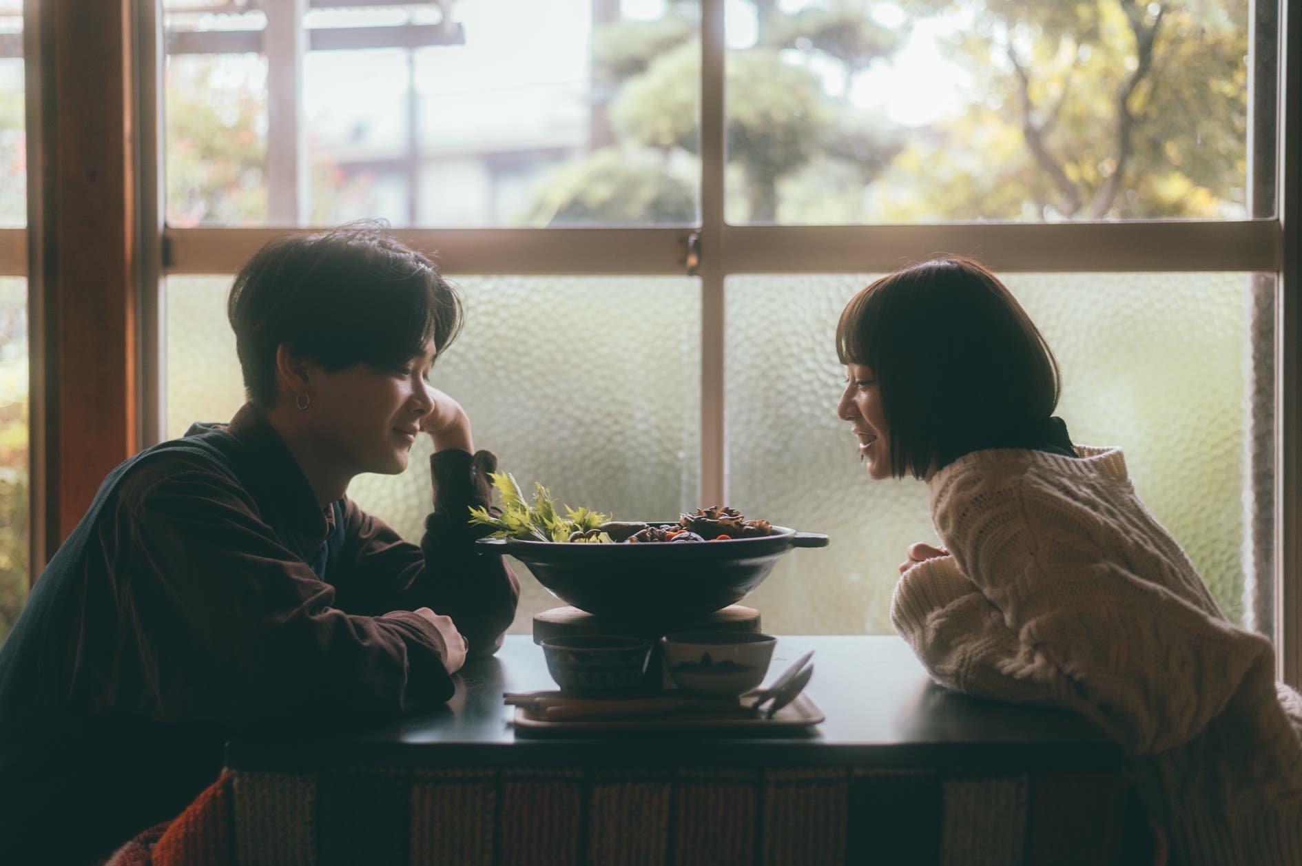 紅葉・こたつ・自然光・ちゃぶ台・浴衣・レンタル着付・自然光・懇親会・生配信・火鉢・ポートレイト・古時計の写真21