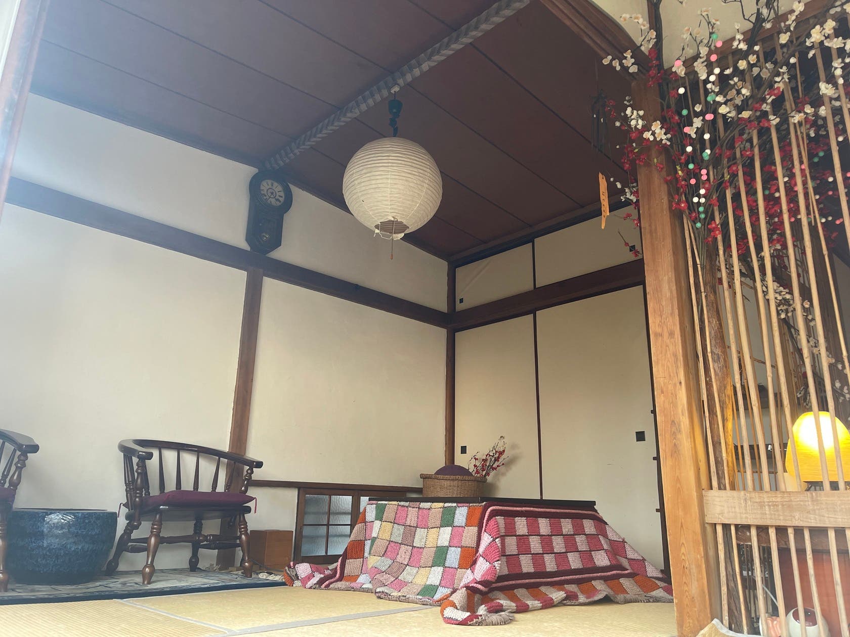 紅葉・こたつ・自然光・ちゃぶ台・浴衣・レンタル着付・自然光・懇親会・生配信・火鉢・ポートレイト・古時計の写真22