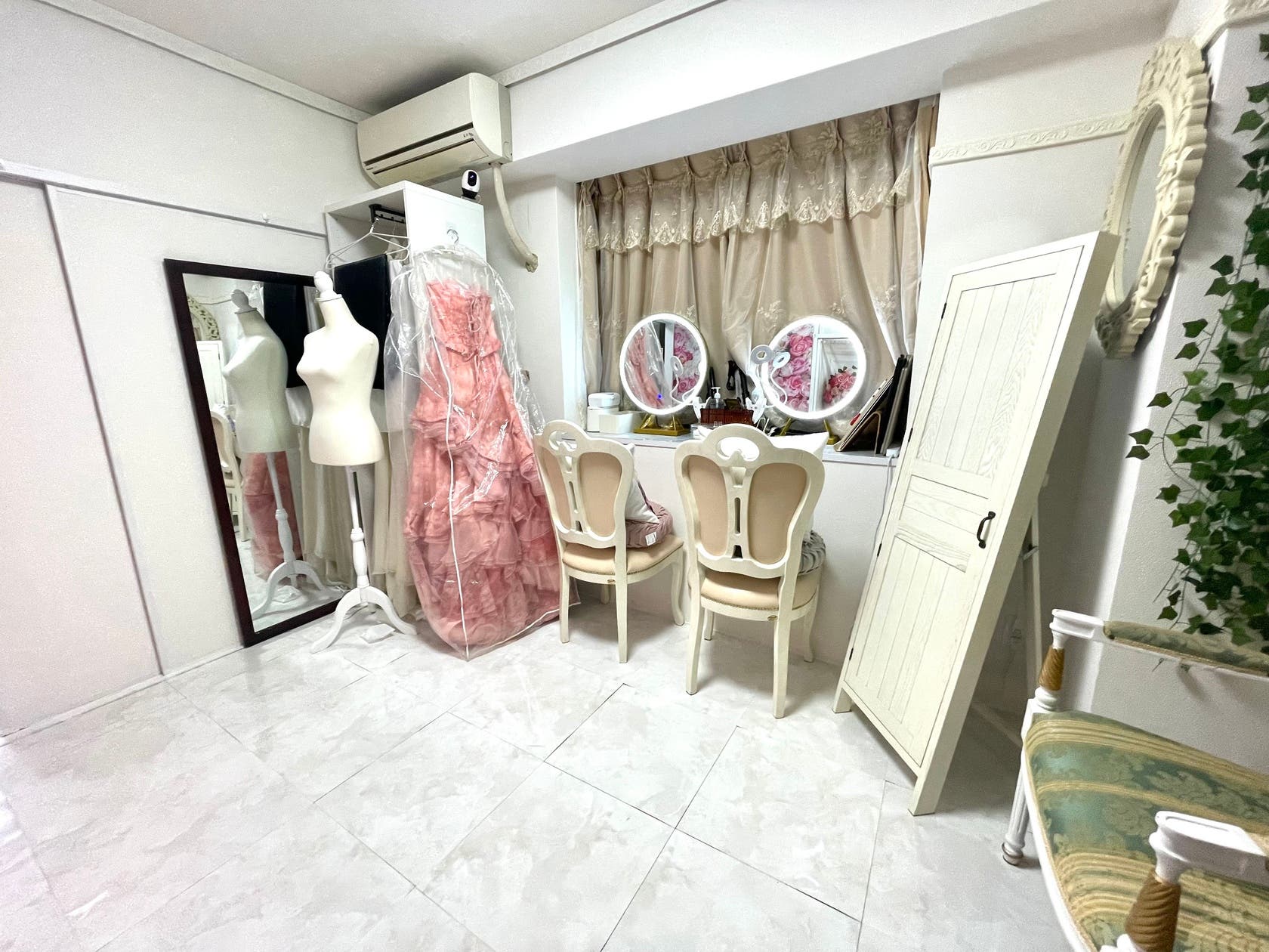 aster｜名駅４分24H可👗手ぶら🆗コスプレ💄メイクレッスン📷ポートレート個撮🪑アンティーク家具の写真18