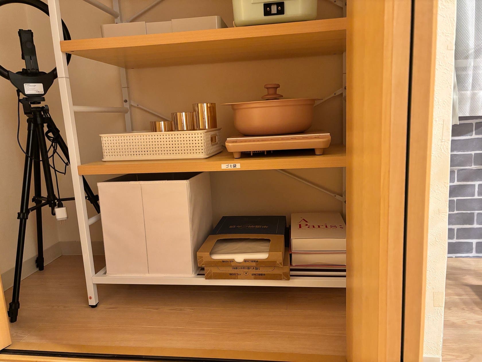 ゴミ袋無料✨️　ゴミ袋はクローゼット内の棚下にございます。の画像1