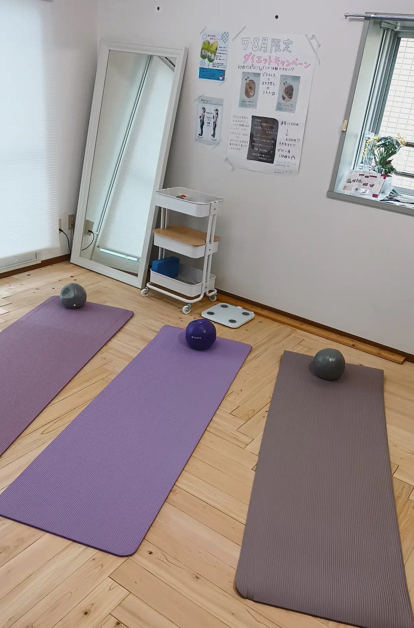 住宅街の中にあるレンタルルームの写真1