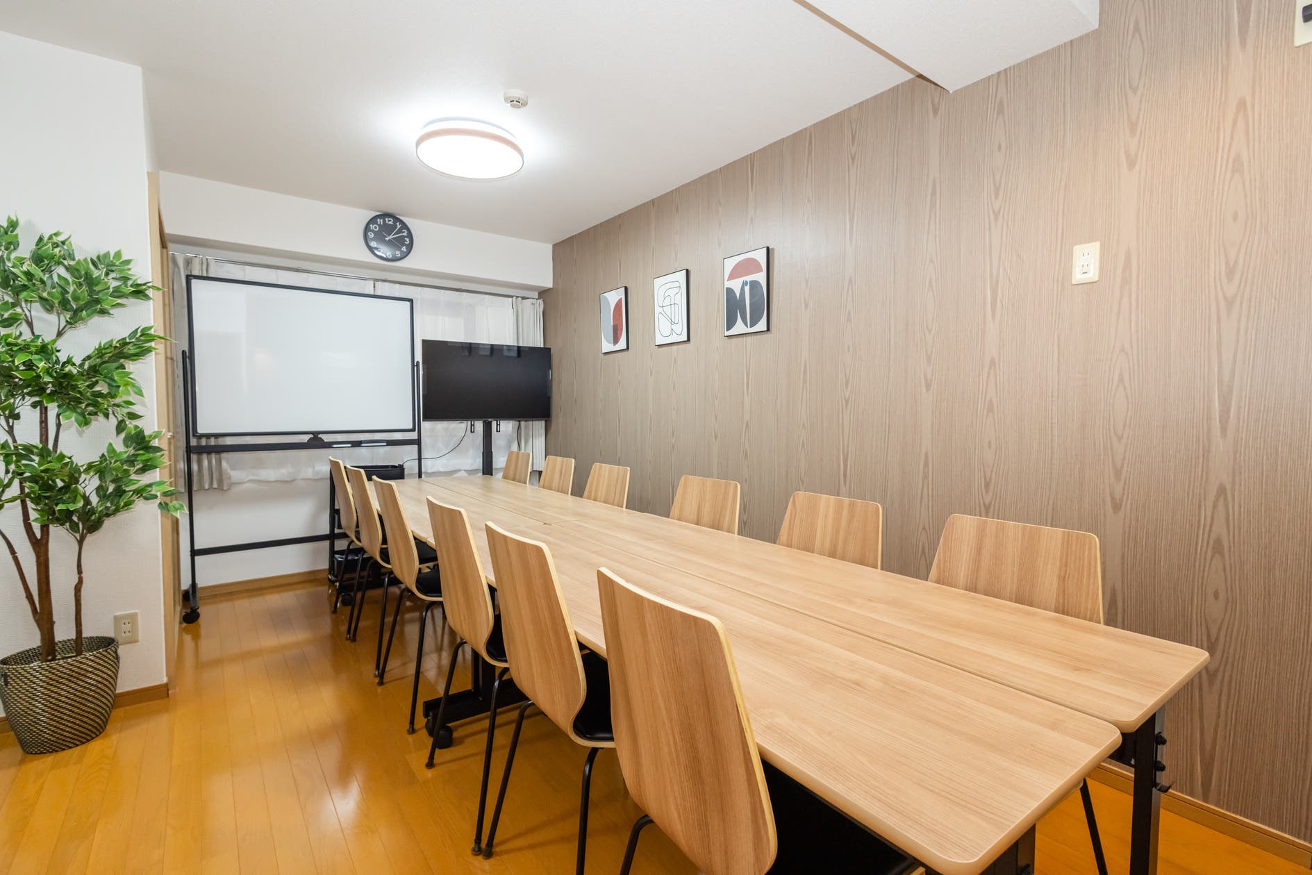 ✨鹿児島中央3分💎上質・便利・快適　14名収容、会議/打合せ/面接/撮影/エステサロン/整体/ヨガ/光回線/全設備無料の写真1