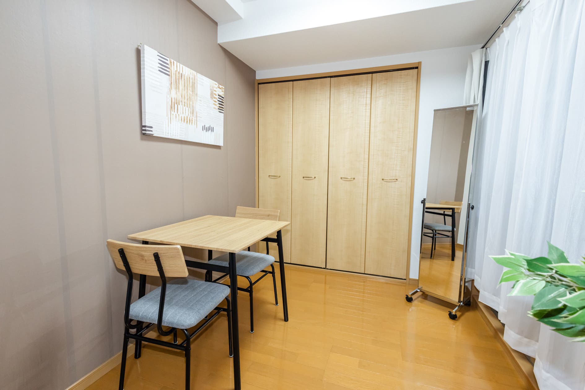 ✨鹿児島中央3分💎上質・便利・快適　14名収容、会議/打合せ/面接/撮影/エステサロン/整体/ヨガ/光回線/全設備無料の写真3