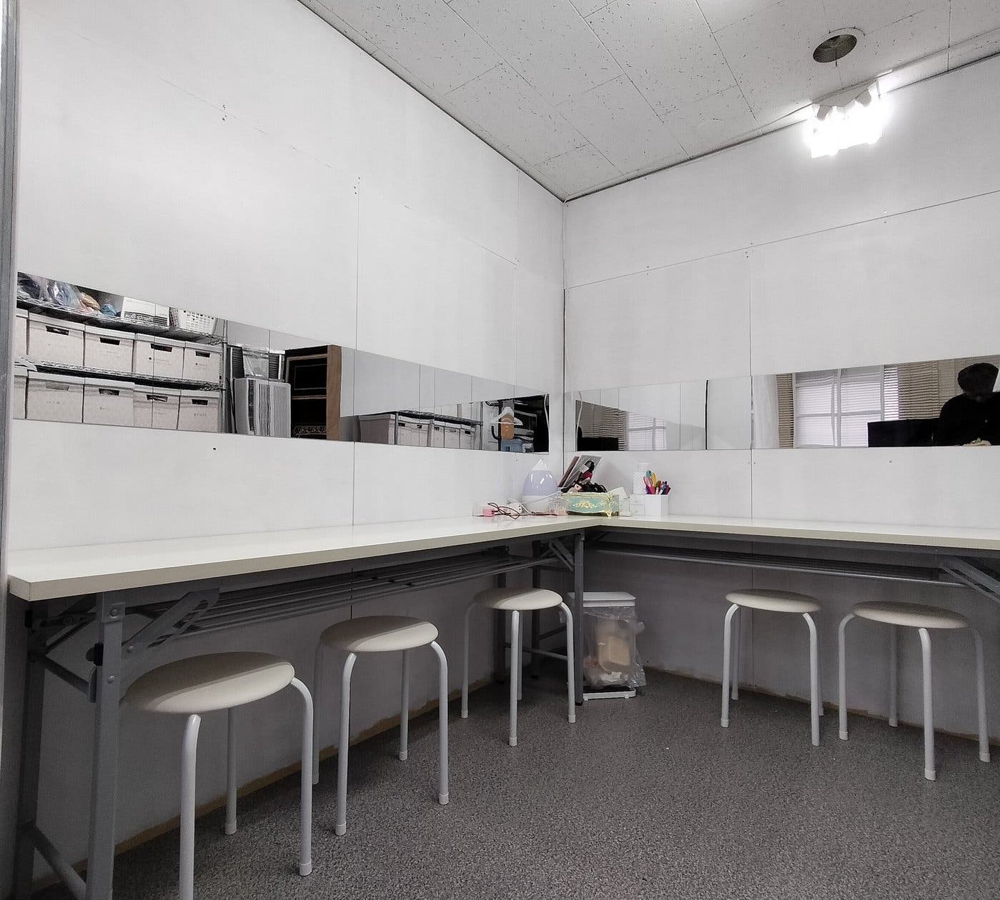 博多駅すぐ🌟７つの背景スタジオ‎🤍推し活｜本人不在の生誕祭｜ポートレート｜コスプレ｜撮影・配信｜商用の写真9