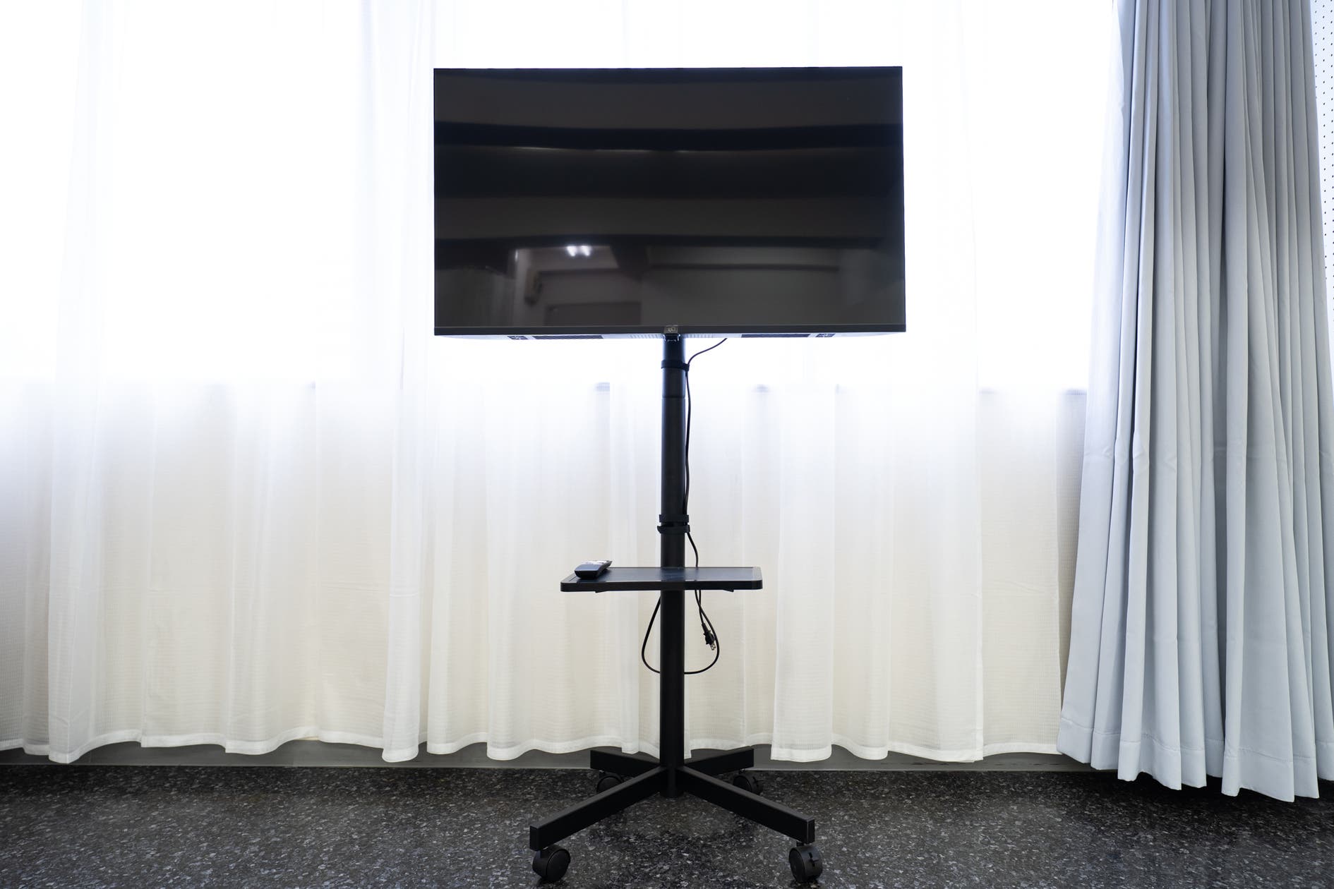 オープン価格720円🎉【横浜エリア|相鉄線天王町駅から徒歩6分】ダンス、ヨガ、ウォーキング等におすすめ☆広々37㎡、大型鏡設置の写真21