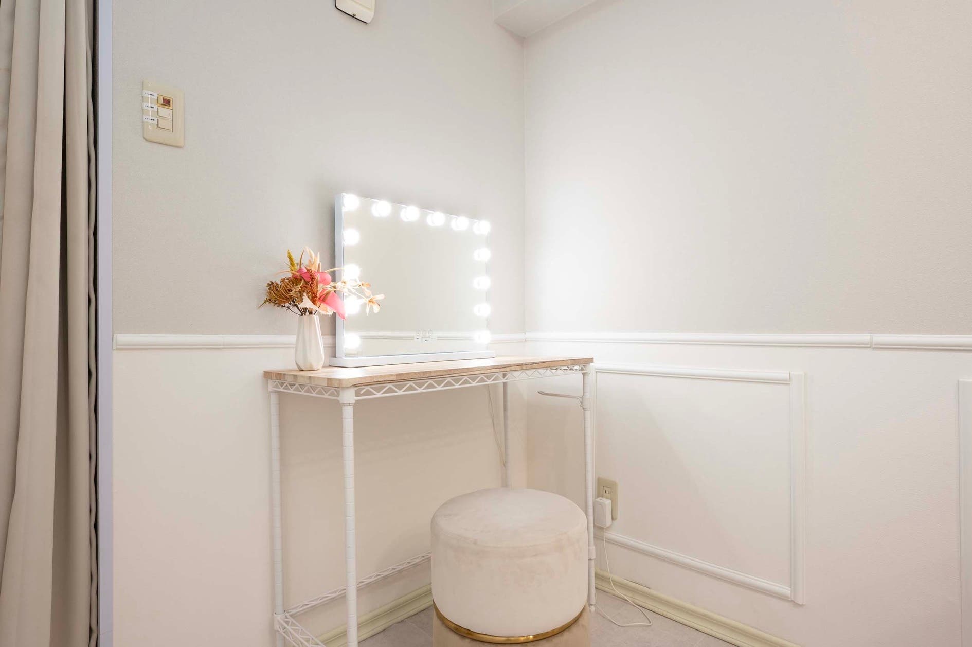 【07💐完全個室型プライベートサロン& 癒し韓国インテリア✨】💆‍♀️リラク・整体・ネイルに最適💅 可愛い♡･*自然光◎の写真16