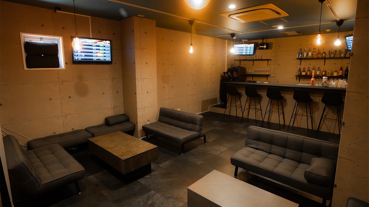 ✨NEW OPEN✨難波駅徒歩5分‼/完全貸切/パーティー/結婚式二次会/幹事様サポート/カラオケ無料/持ち込み可◎の写真1