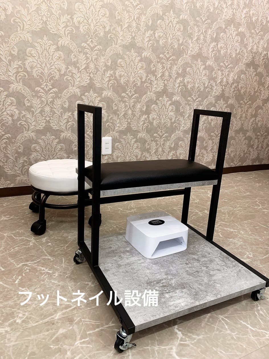 西梅田駅直結ビル🌸ネイル専用シェアサロン🌸ネイル設備無料貸出の写真4