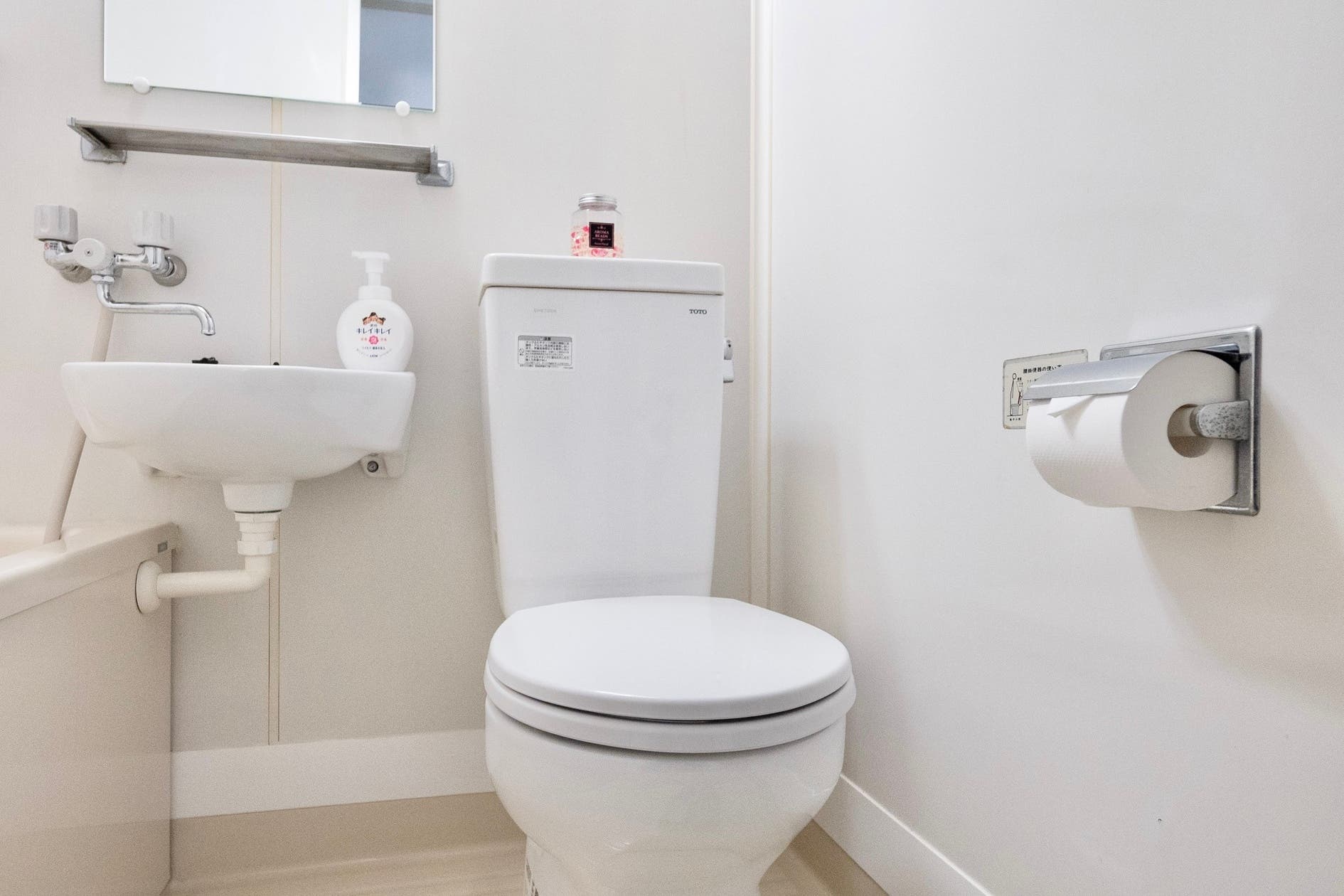 〈frumos広島🏢✨〉  【広島駅徒歩3分】飲食OK🍹完全個室の快適空間🔹ネット回線/モニター無料/オンライン会議にも最適♪の写真11