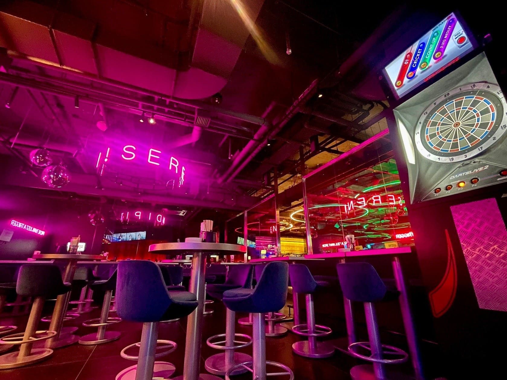 【600名でも大歓迎】梅田駅から徒歩7分の好立地でおしゃれな会場です。の写真6