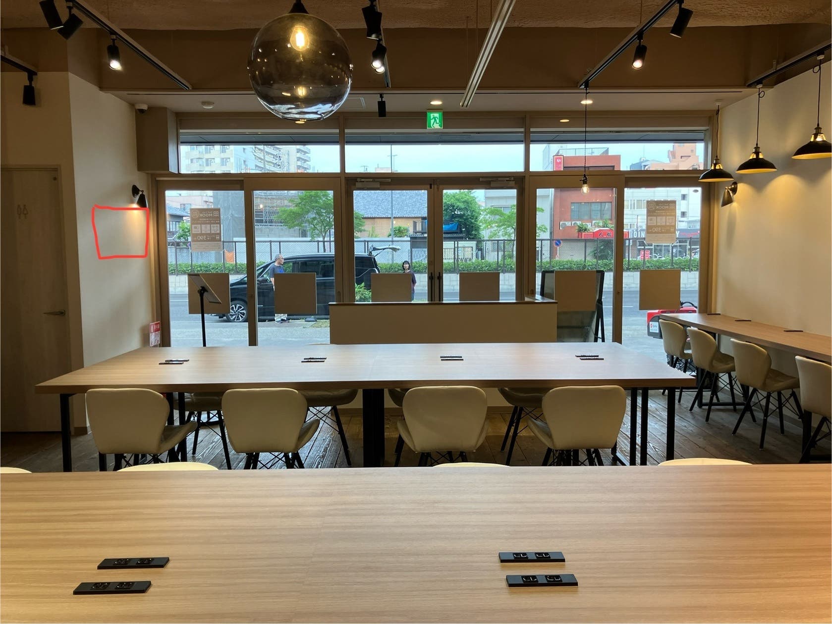 地下鉄鶴舞線浅間町から徒歩2分、セルフカフェ内の個室ブースの写真5