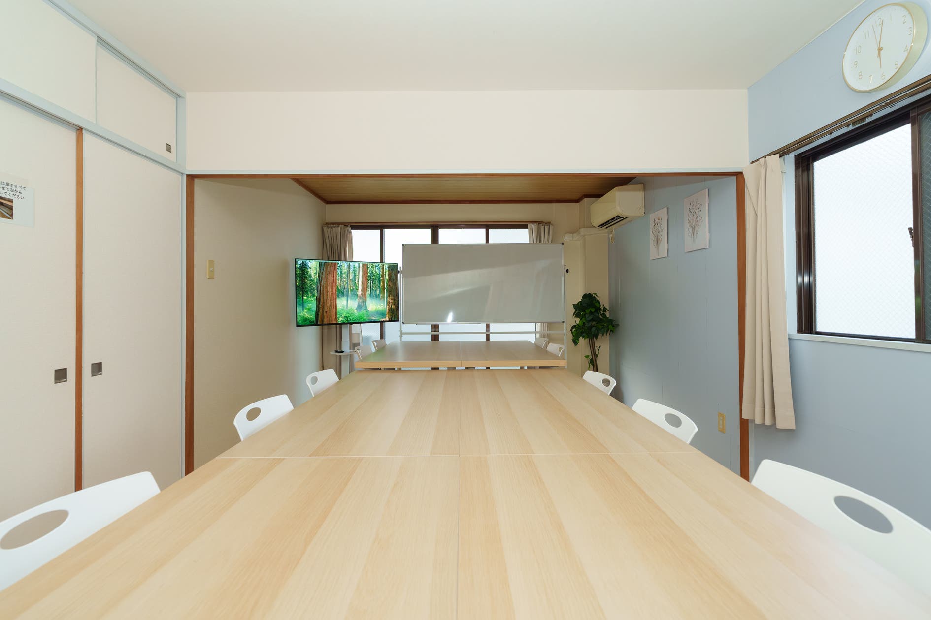 【三ノ宮駅徒歩3分！37m²の広々スペース】✨オープン特価で地域最安値！✨テレワーク、会議、商談、セミナーに最適！📅当日予約◎の写真2