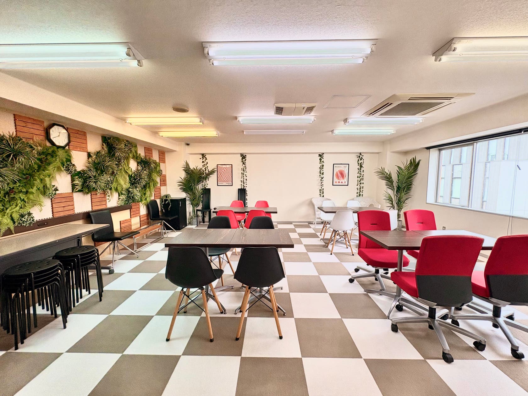 NEW!【大通駅10秒】最大32名/無料Wifi/会議・撮影・懇親会・推し会・女子会・ボドゲ等！飲食持込🍷可！の写真4