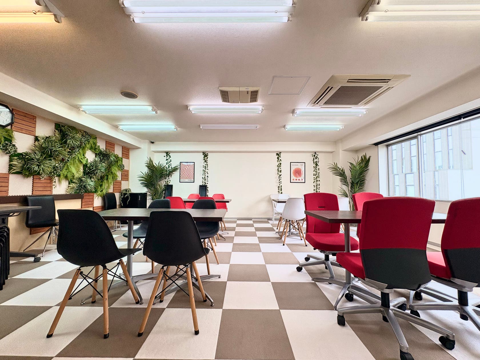 NEW!【大通駅10秒】最大32名/無料Wifi/会議・撮影・懇親会・推し会・女子会・ボドゲ等！飲食持込🍷可！の写真5