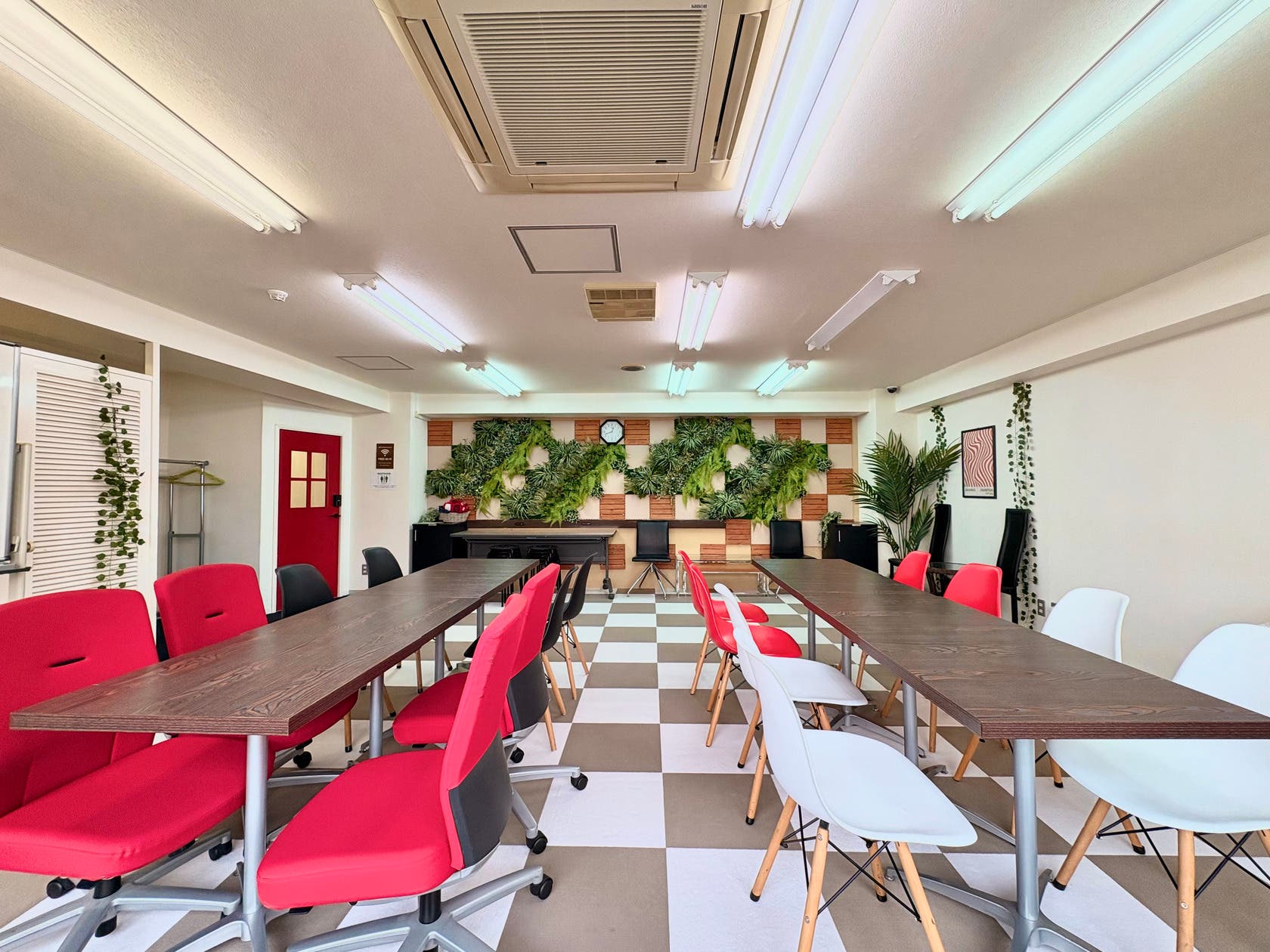 NEW!【大通駅10秒】最大32名/無料Wifi/会議・撮影・懇親会・推し会・女子会・ボドゲ等！飲食持込🍷可！の写真6