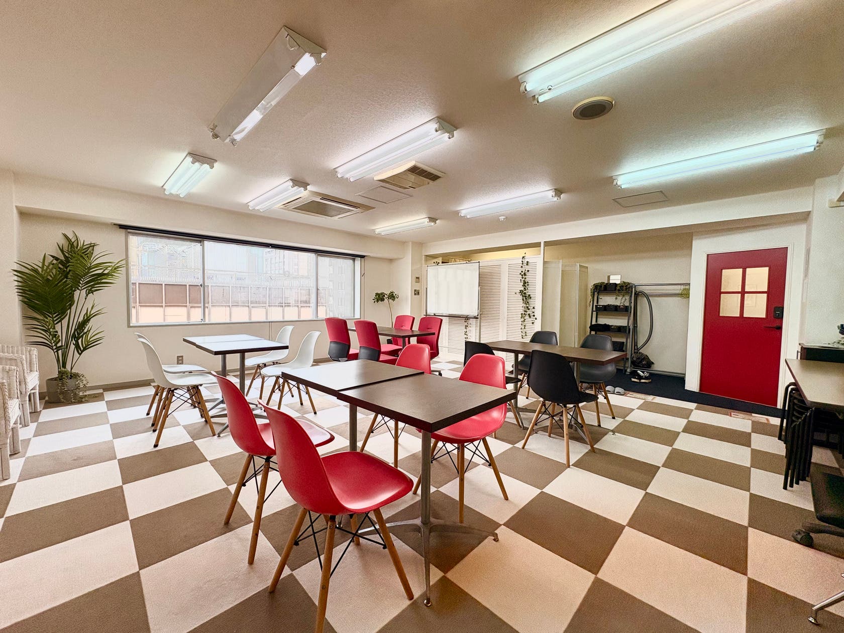 NEW!【大通駅10秒】最大32名/無料Wifi/会議・撮影・懇親会・推し会・女子会・ボドゲ等！飲食持込🍷可！の写真8