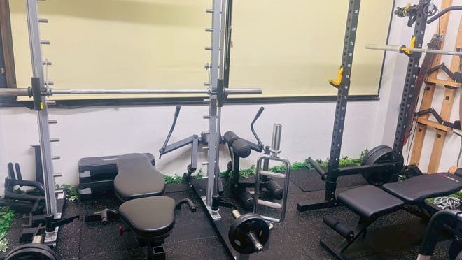 西小倉駅から徒歩6分のプライベートジムの写真1